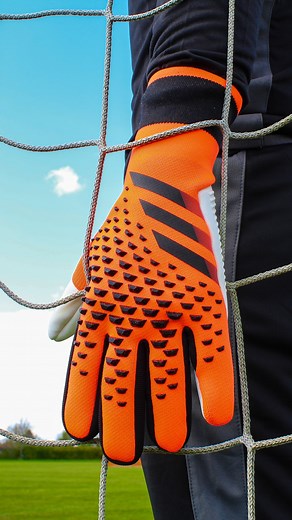 860K views · 18K reactions | Unboxing the brand new Adidas Predator gloves! 理 #adidaspredator #heatspawn | Just keepers | Facebook