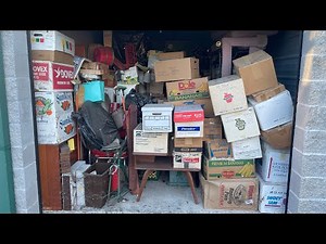 Storage Locker Auctioned off During a Recession.. Abandoned 17 Years!