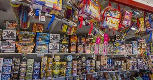 Dozens treated for fireworks injuries in Seattle; at least 1 loses hand