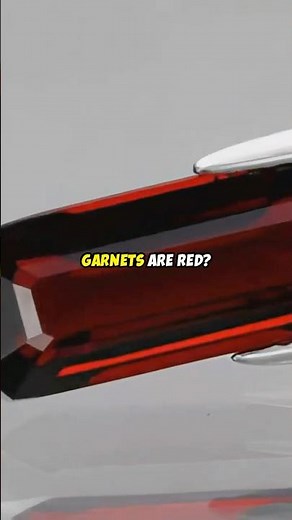 Why Are Garnets Red? The Fascinating Chemistry Behind Their Color! 💎 #garnet #crystals