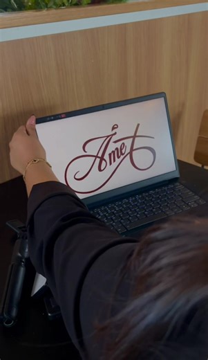 Detén el scroll 👀 Somos Ámet Creative Studio ✨ Creamos marcas que conectan y contenido que vende. ¿Tu marca está lista? 👉 Síguenos 👉 Escríbenos por DM #foryou #foryoupage #fypシ #fyppppppppppppppppppppppp