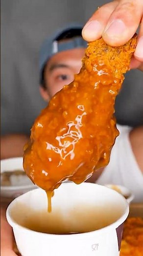 Jollibee Fried Chicken Cheeseburger Mukbang ASMR #asmr #mukbang #jollibee #friedchicken #cheese #eat