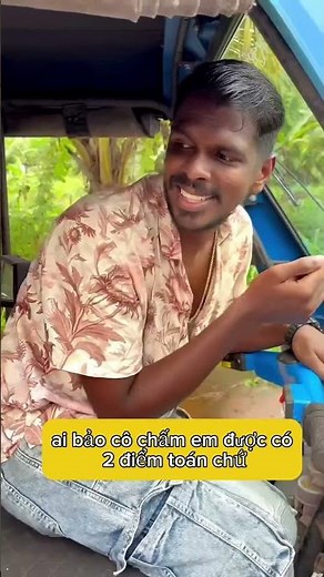 The boy took the car and didn't let the teacher sit 😭