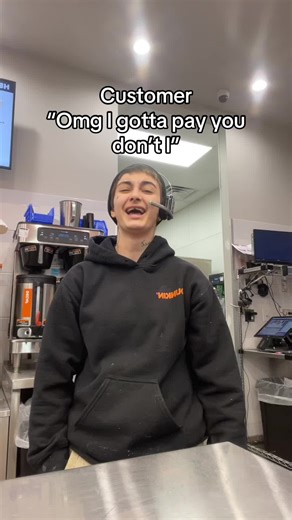 raepelli (@raepelli)’s video of Customer service