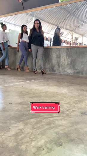 #catwalk #catwalkmodel #walktraining #slmodels #srilankanmodel #rampwalk #runaway