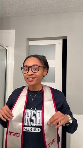 Unboxing your 2025 college cap and gown package 🎓📦