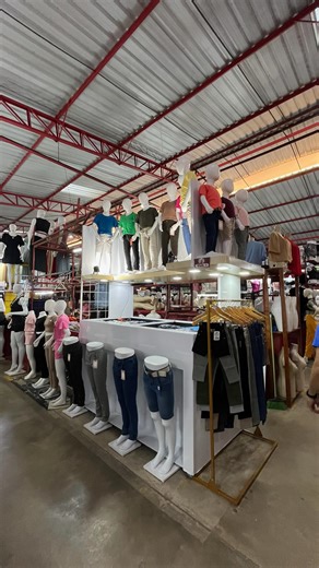 elenco kids moda infanto-juvenil on Instagram: "Venha conhecer nosso box no Mana Center Santa Cruz! No vídeo, mostramos direitinho como chegar até a nossa unidade no Setor Vermelho, Rua i, Box 89. Aqui você encontra jeans infantil e juvenil com preço de fábrica, pronta entrega e variedade para abastecer sua loja com peças de alto giro. Se estiver em Santa Cruz, aproveite para visitar e garantir seu pedido pessoalmente. Estamos esperando por você! 💼✨"