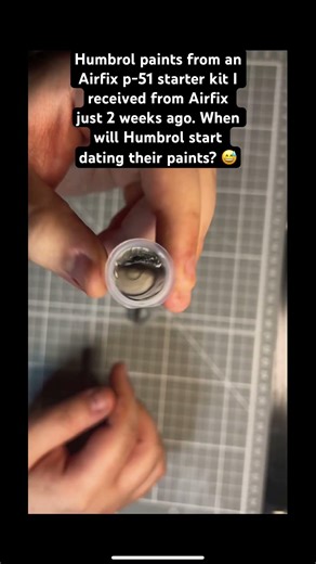‪@HumbrolPaints‬ please start dating your paints! ‪@OfficialAirfix‬ this deters new modellers! 🤦🏻‍♂️