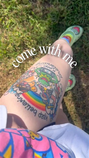Megan 💚 Muppets Fanatic on Instagram: "Had to add a little variety to the leg, a Sesame Street addition was much needed 🙂‍↕️ ERNIE!!! 🧡💛💙 My boy, my fav!!! He, naturally, needed his rubber duckie to go with him. 🥹🛁 joy of joys 🫧 this song kept playing in my head the whole time.. which wasn’t long because DANG, @erinodea works QUICK ✨ Erin also did my large Muppets thigh piece of Fozzie Bear, Kermit, Bean Bunny, Rizzo and Gonzo + the Muppet Vision 3D dedication of Waldo 🎆 What’s next .. 