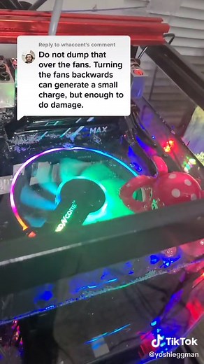 Submerged PC in Mineral Oil: Overkill Fish Tank Build