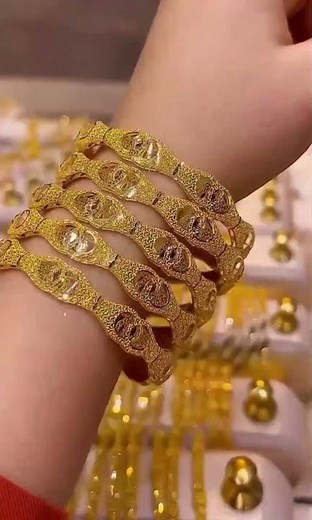✨ Stunning Gold Bangles Collection | Timeless Beauty & Grace ✨