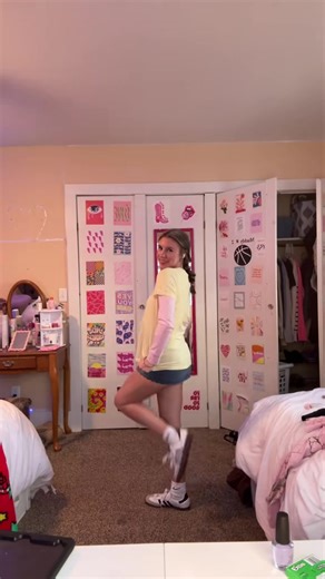 Aaaaaa bbbbbb #lypsync #outfit