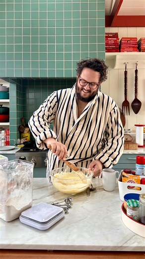 DAN PELOSI on Instagram: "Best in bed with @brooklinen Make your bed somewhere you want to spend the day. Here’s what is on ours: - Airweave duvet cover & pillowcases in White - Hardcore luxe sateen sheet bundle in Lagoon - Dabito Dreamweave Waffle Bed Blanket - Dabito Dreamweave Waffle Lumbar Pillow Cover - Super plush robe in Midnight Navy #partner"