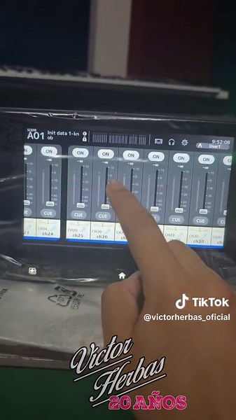 Unboxing de la Consola Yamaha TF Rack