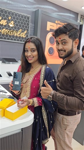 PRILIN'S E-WORLD on Instagram: "Ollywood Star Sasmita Panda ନେଲେ Realme C75 #trending #shorts #unboxing #newphone"