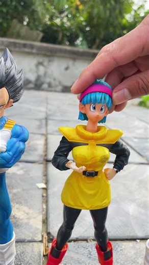 The Dragon Ball team plays a very strange and fun game.