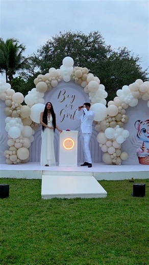 Un gender reveal simplemente espectacular 💗✨ Una temática de tigrecito llena de ternura, detalles personalizados y un ambiente mágico que hizo de este momento algo inolvidable 🐯🤍 El gran momento llegó y el resultado fue una hermosa princesa 👑💖, celebrada entre emociones, sonrisas y mucho amor junto a su familia 🎈✨ #eventsKparty #genderrevealmiami #genderreveal #babyshowerdecor #miamievents