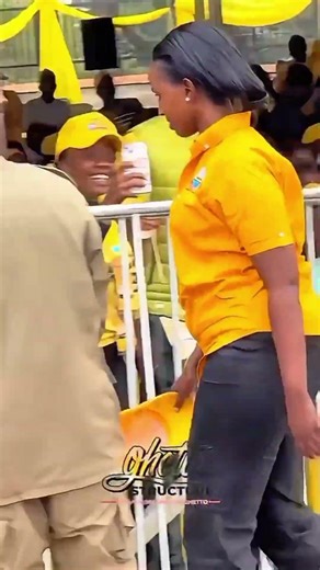 NEW WALKING DANCE MOVES #newugandanmusic #afrobeat #fangoneforest