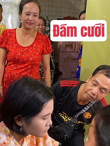 856K views · 7.2K reactions | U20 trang điểm cô dâu U50 hát tặng khán giả #CongMinhVlog | Công Minh Vlog | Facebook