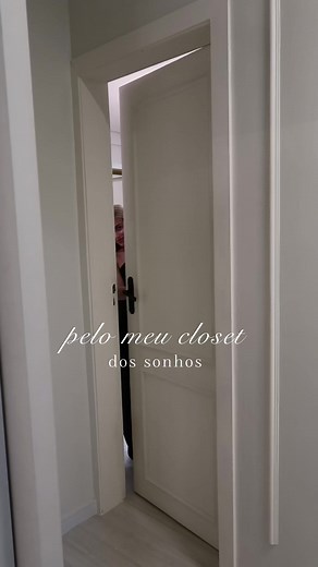 Tour Pelo Meu Guarda Roupa - Construindo Um Closet