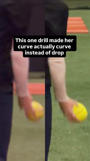 Rory made an immediate adjustment when her curve ball was spinning 6 o’clock instead of 8/9. Giving her a drill where she couldn’t drop her fingers helped her feel how to kick through the ball instead of letting the ball roll off her fingers. Great job Rory!! #softball #pitcher #softballgirls #pitching #collegesoftball