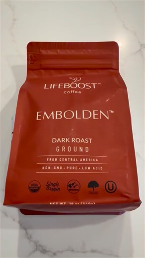 Elena Bloomingdale| Influencer on Instagram: "#ad What’s better than a cup of coffee after a hectic school drop-off during rush hour? ☕️ LifeBoost Coffee @lifeboostcoffee has become my go-to. It’s clean, low-acid (easy on my stomach and teeth), antioxidant-rich, and mycotoxin-free—perfect for a toxin-free lifestyle. And the best part? It tastes amazing. A friend introduced me to LifeBoost and told me it was her new favorite. One sip in, and I completely understood why. If you haven’t tried it ye