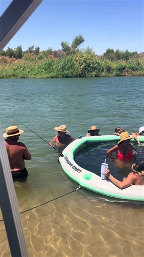 Thank you for your amazing hospitality, Cummins family! We always have the best time with you. This weekend was an absolute blast! #Grateful #GoodTimes #yuma #lakelife