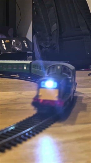 00 gauge class 17 hauling a broken down southern train with a 14XX