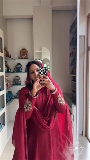 Makeup by Jusaila & Johra on Instagram: "Pretty Huda in her Engagement look"