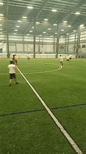 ⚽ NEW YEARS EVE 2026 FOOTY ⚽️👍🎉 ⏰ Tonight 5pm and 6m ‼️INDOOR TURF FIELD 📍 CORAM 🥅 Come play Stay Active Have fun ➡️ Join the games here 👇 www.meetup.com/longislandsoccer/ #soccer | Hugo Milla