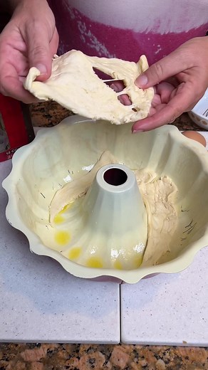 5M views · 24K reactions | Breakfast Bundt casserole, mmm mmm goooooood. 襤 #breakfast #breakfasttime #breakfastrecipes #homecooking #easyrecipes #mmm #yummyfood #cheese | Sean Alexander | Facebook