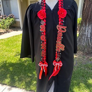 Graduation Lei With Cursive Writing Name and Year 2026 - Etsy