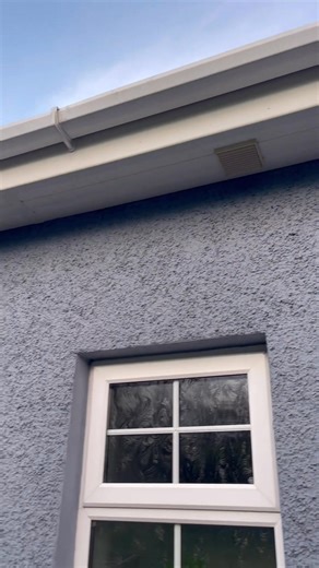 🫧Today we completed a full manual roof scrape and biocide treatment on this property. All moss was carefully removed from the ridge tiles down to the gutter line, restoring the roof’s clean appearance. We then cleared and flushed all gutters, ensuring everything is flowing freely with no blockages.🫧 To finish, we applied our professional biocide solution, which will continue working over time to eliminate any remaining organic growth such as moss, algae, and lichen — helping to keep the roof c