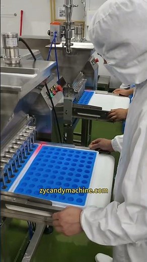 Small candy making equipment can process candies such as lollipops, gummy candy, chocolates
