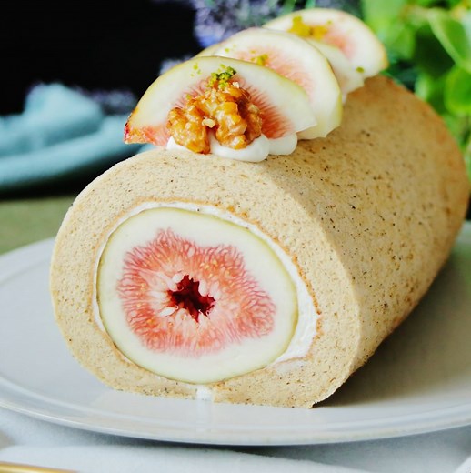 3.6M views · 2.1K reactions | The best way to eat figs is stuffed inside a cake roll. | Sugar Fix | Facebook
