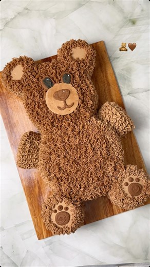 A teddy cake from the archives 🧸🤎 I miss designing and decorating cakes!! | Still Busy Baking