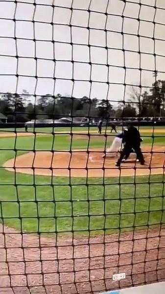 DPC’s 2025 Wyatt Herring takes Wayne Country Day’s VTech Commit DEEP for MIdway! #midwaybaseball #midwayhighschool #prepbaseball #prepbaseballnc #perfectgameusa #sampsoncountync #nchighschoolbaseball #ncusssabaseball #allleaguebaseball #pbrbaseball #pbrbaseballreport | DPC Baseball Academy/Ghost Southeast