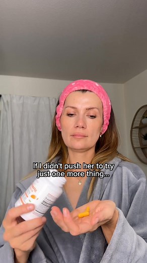 You’ve heard turmeric helps with inflammation. But you’ve probably never felt it actually do anything. That’s because most supplements cut corners—cheap powder, low doses, and zero absorption. At BioRoot Labs, we don’t play that game. Our science-backed turmeric formula is packed with 95% curcuminoids, boosted with black pepper and a healthy carrier oil for 2000% better absorption, and combined with ginger, propolis, and fat-soluble vitamin C for full-body support. ✅ Joint relief you actually fe