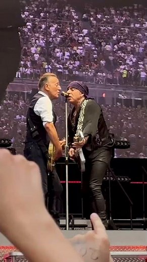 Bruce Springsteen & The E Street Band - Prove It All Night - Milan, Italy - July 3rd, 2025