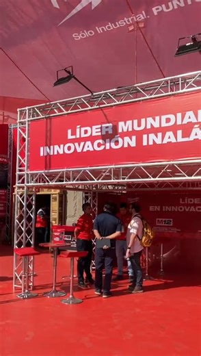 💪 Así se vive la eficiencia en el sitio de trabajo En Expomin 2025, nuestro stand es el punto de encuentro para quienes buscan soluciones reales en seguridad, rendimiento y productividad. Encuentra: 🔥 Soluciones en acción. 🧰 Innovación para profesionales. 💬 Expertos listos para ayudarte. #SomosMilwaukee #SoloIndustrial #mineria #expomin | Milwaukee Tool Latinoamérica