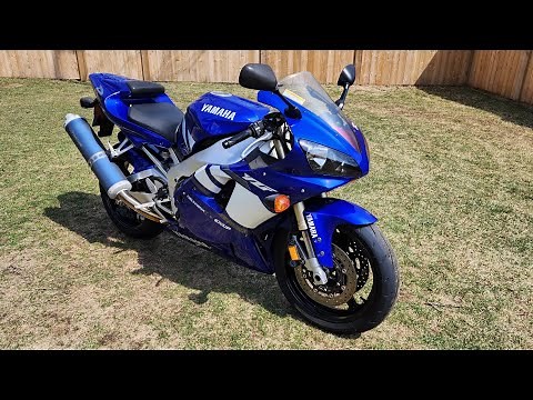 2001 Yamaha YZF R1 Walk around and Start Up