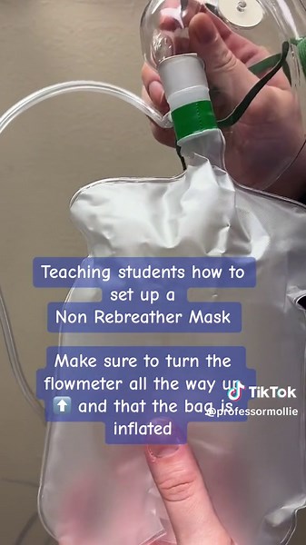 Non rebreather set up! 👆turn flow meter all the way up Make sure the bag is inflated! Used for pt to get HIGH concentration of O2 and not re-breath CO2 #respiration #rt #nrb #masks #RN#nurse #nursingstudentsoftiktok #nursingschool #lvn#absnprogram #nursinginstructor #clincials #lvn #rnbvibes #rt #respiratorytherapistoftiktok #bsn#nurseofinstagram #nursingnotes #clinicals