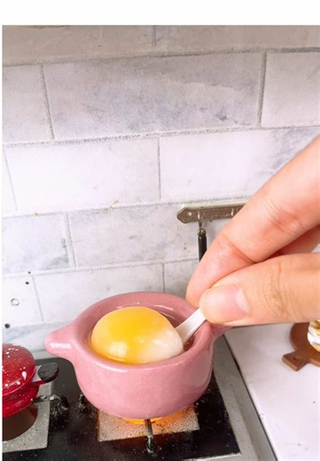 Tiny Cooking Time 😝 why am i addicted to poached egg anything? 🥚 honestly this bitesized pasta does taste so good! 🍝 #minicooking #tinyfood #miniaturekitchen