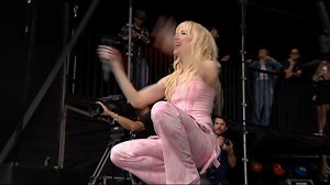 ¡HOY! Carly Rae Jepsen en #Glastonbury #ConcertIsLive 15:00 MÉX. | 16:00 COL. | Concert Channel