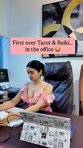 Ever had one of those office days jahan kaam ka load zyada ho aur mood thoda low? So I decided to do something totally unexpected… first time ever Reiki & Tarot, right here in the office! ✨ Some of the insights were totally surprising 😳… watch till the end to see what happened! #DayInTheLife #ReikiExperience #TarotReading #OfficeVibes #DubaiLife #DubaiRealEstate #FirstTimeExperience #EnergyHealing #HouseOfShobhitta | Shobhita Rana