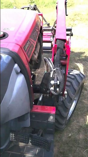 Fixing a stuck differential lock. #tractor @youtubecreators #youtubehighfive