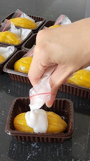 Cooking With Hel on Instagram: "Apa nama jajanan ini didaerahmu? Resep dan video sudah diupload di youtube cookingwithhel, klik aja link di bio atau link https://youtu.be/5DNzbIL6lDk"