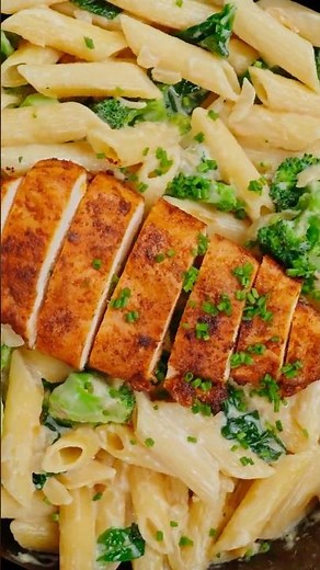 Juicy chicken breast cooked to the perfect temp 🔥 — not dry at all, just tender and flavorful.