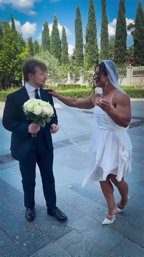 Muscle Mommy: Maryam Amiry at Her Wedding Celebration