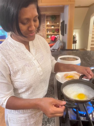 How to get that right!! I ❤ the delicate process of making hoppers! | Shanika Daluwatta Weerasundara